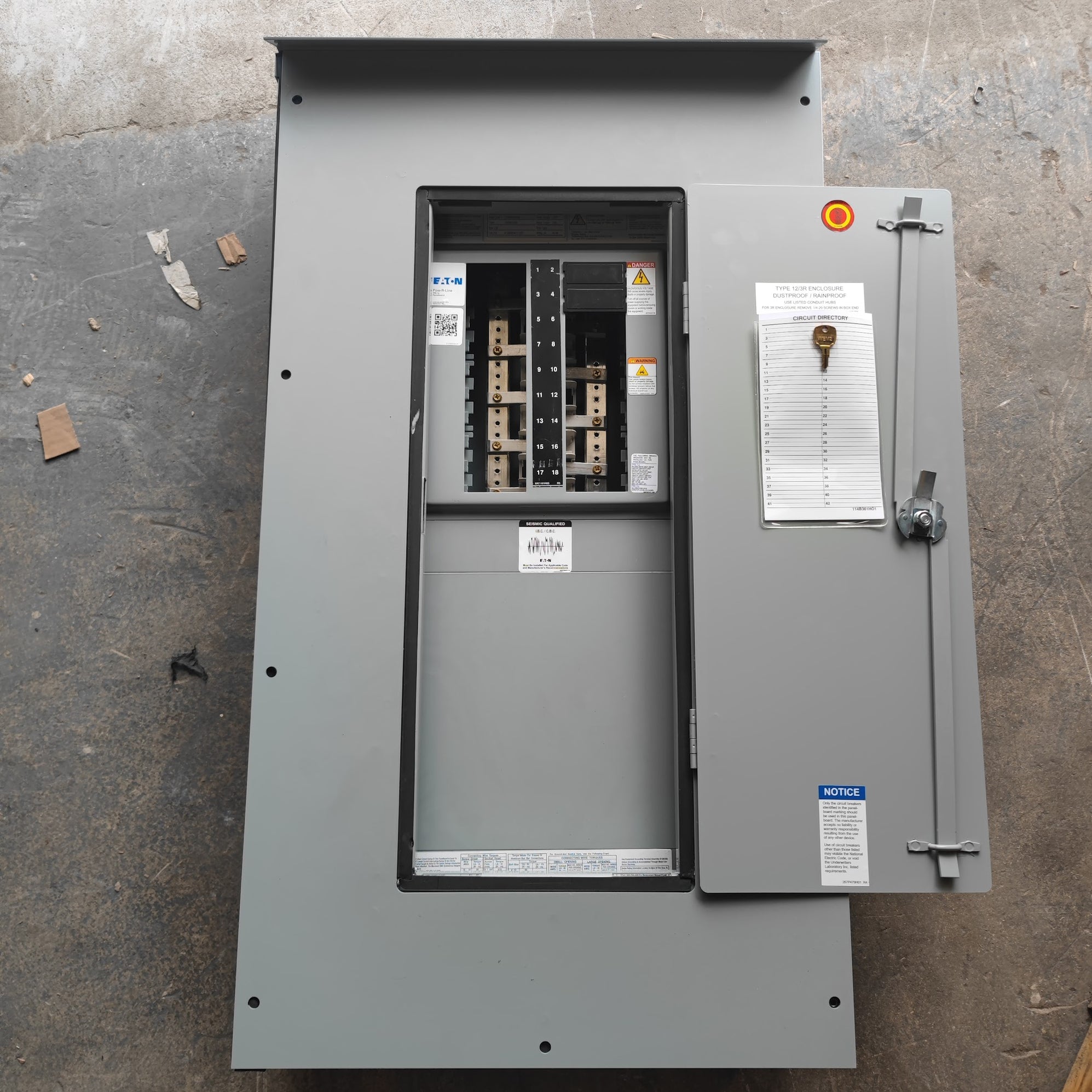 Panelboard EATON PRL1A, 225A, 240V/120V, 1PH/3W, 18Sp, NEMA 3R, 36 Inc ...