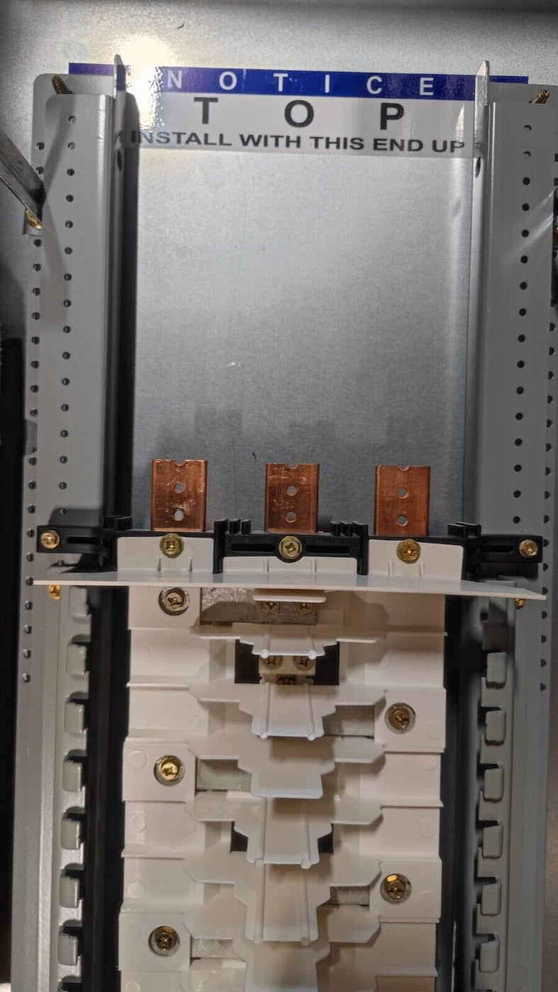 Panelboard EATON PRL2x, 100 AMP, 480Y/277V, 3PH/4W, 30Sp, NEMA 1, 48 i ...