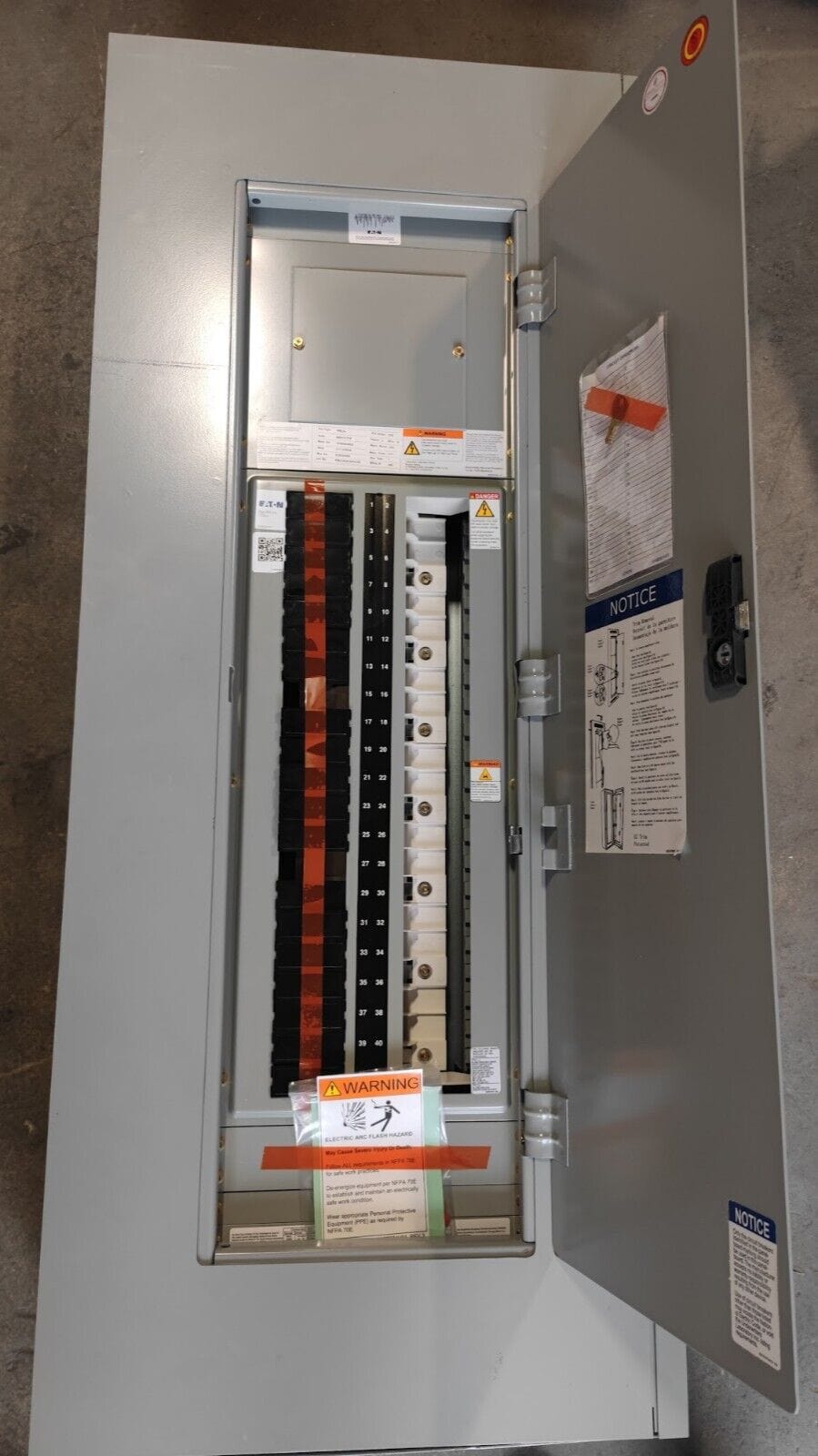 Panelboard EATON PRL2x, 225 AMP, 480Y/277V, 3PH/4W, 42Sp, NEMA 1, 48 i ...