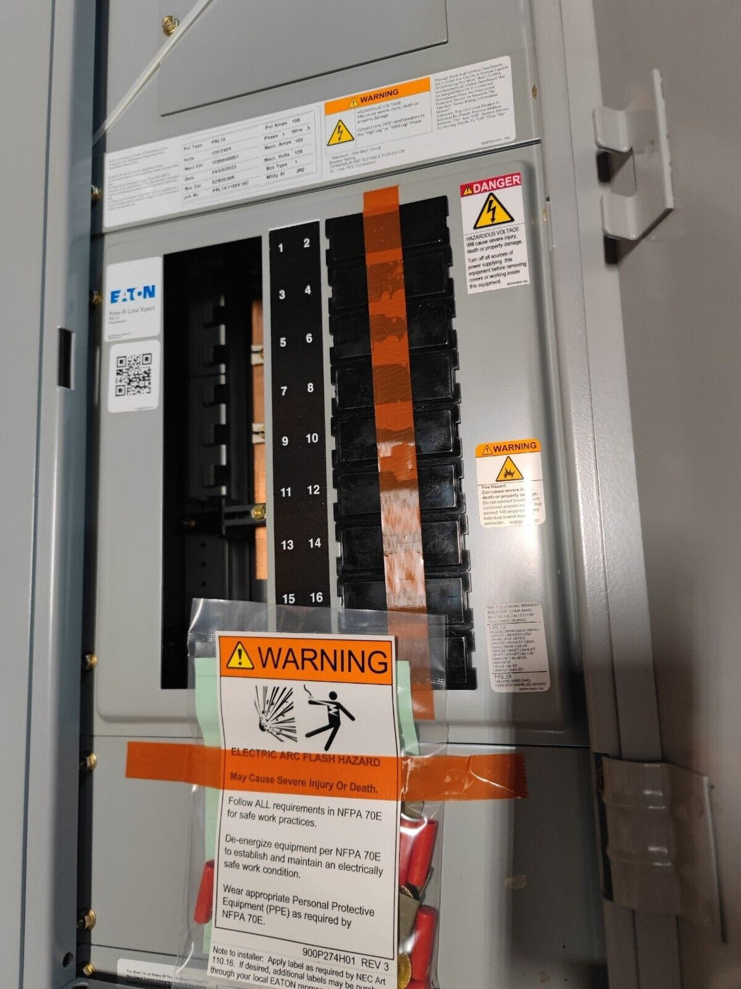 PANELBOARD EATON PRL1x, 100 AMP, 240/120V, 1PH/3W, 18Sp, NEMA 1, 36 In ...