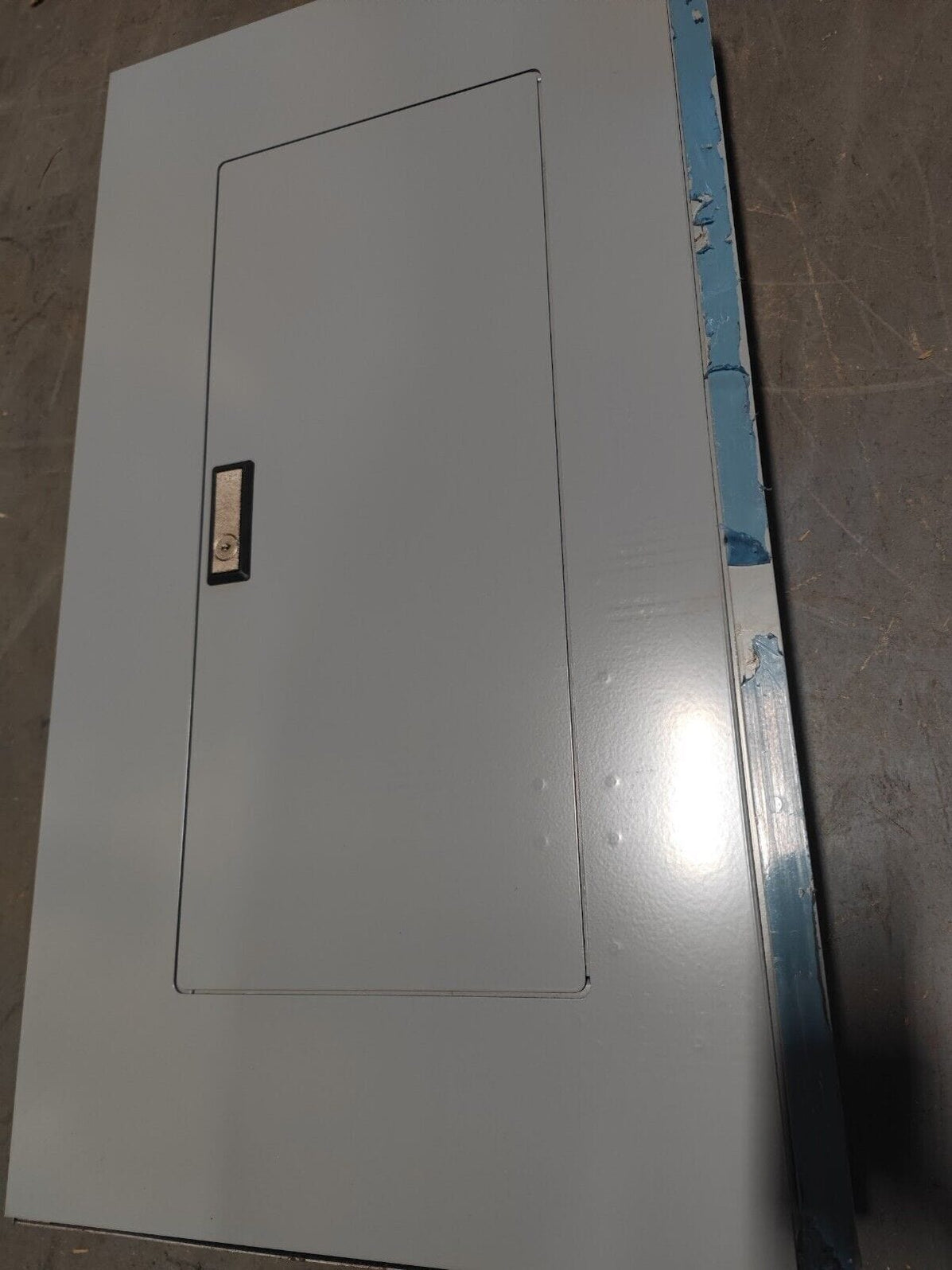 PANELBOARD EATON PRL1x, 100 AMP, 240/120V, 1PH/3W, 18Sp, NEMA 1, 36 In ...