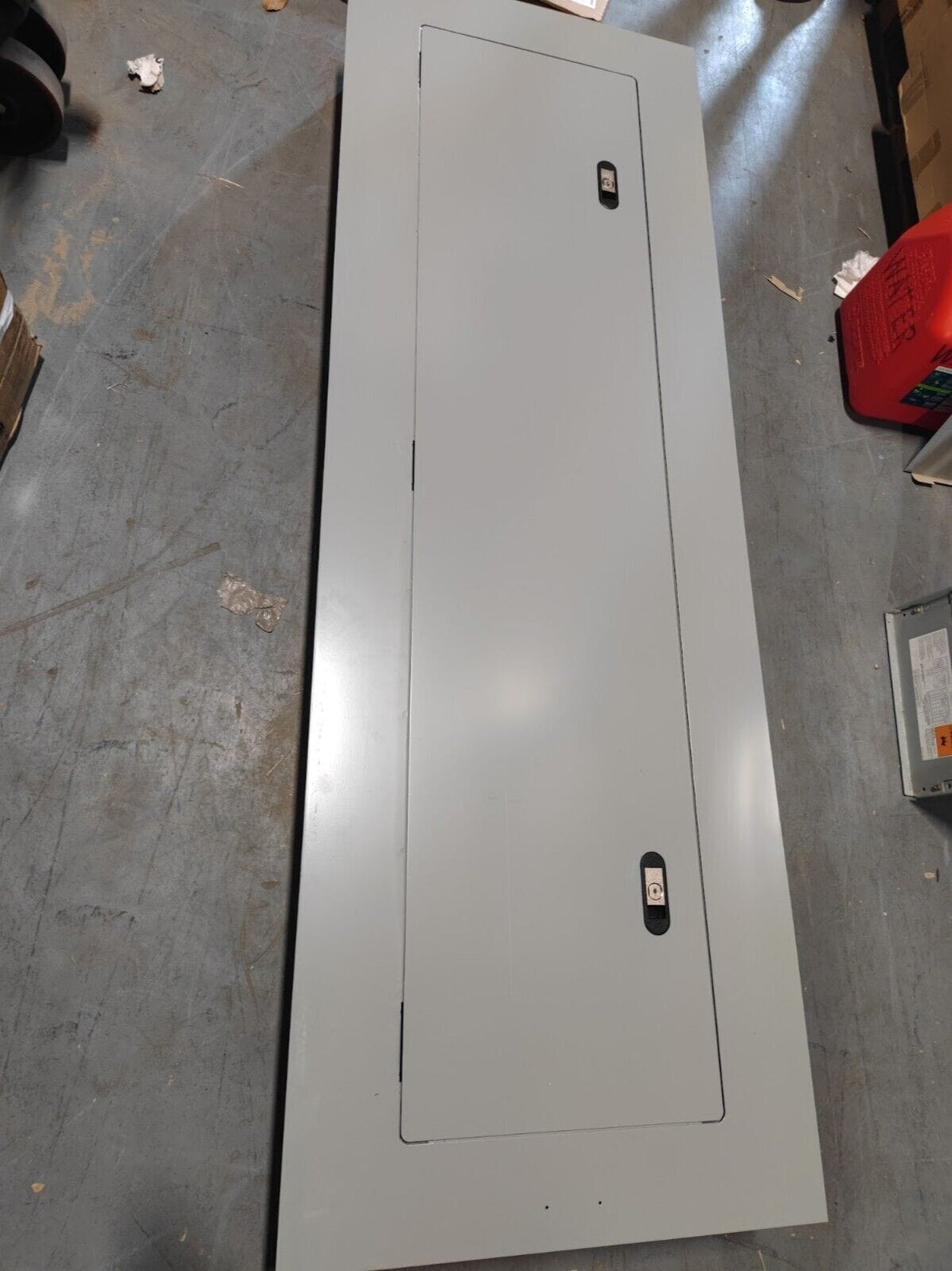 PANELBOARD SIEMENS P3, 800 AMP, 240V, MLO, 3PH/3W, 42Sp, Enclosure and ...