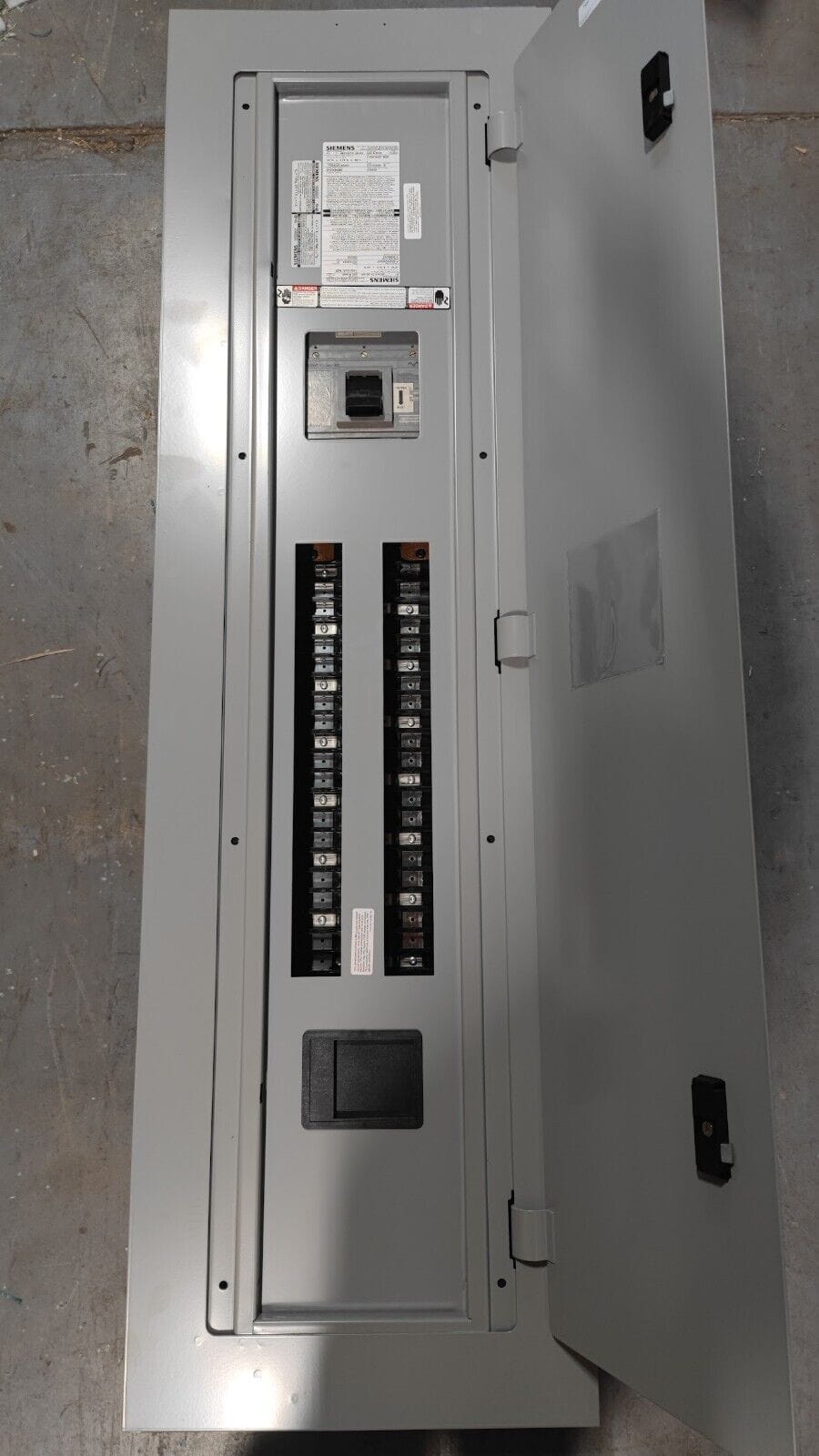 PANELBOARD SIEMENS, 400 AMP, 480Y/277V, MLO (w/ USED MAIN Breaker), 3P ...